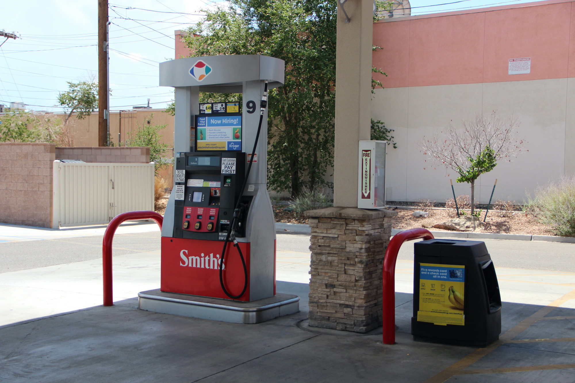 Dispensaries, Gas Stations, And KFC In Linda Vista - Albuquerque, New ...